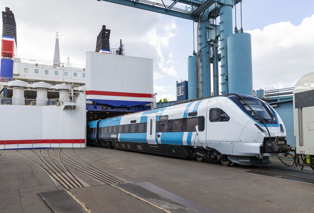 X80 har nått Sverige – Järnvägar.nu